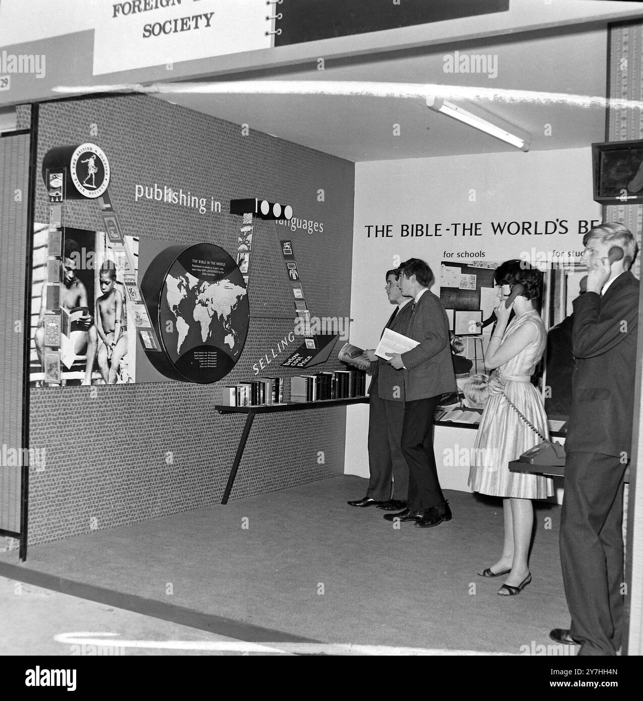 VISITORS AT EARLS COURT WORLD BOOK FAIR IN LONDON ; 10 JUNE 1964 Stock ...