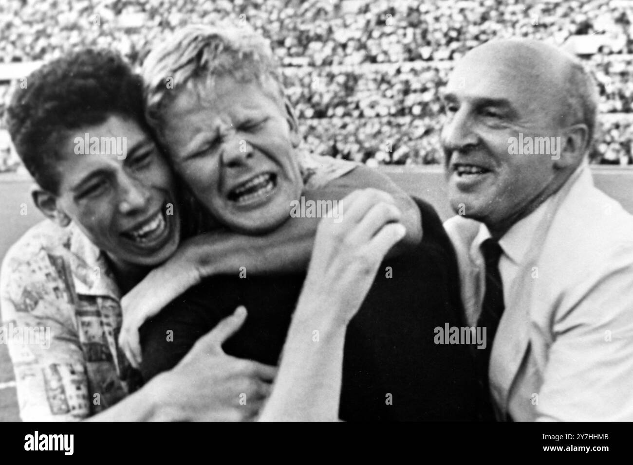 HELMUT HALLER FOOTBALLER BOLOGNA MEMBERS ITALIAN CHAMPION TEAM WITH ...