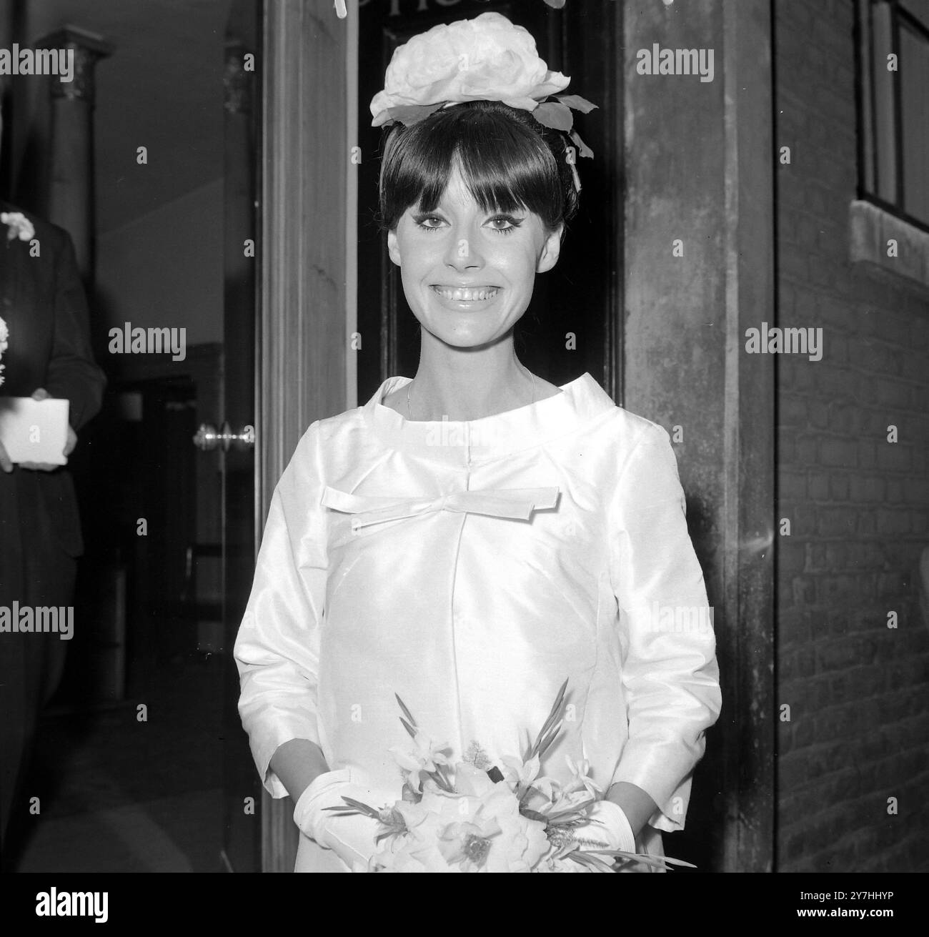 MARY PATRICIA PORTER WEDS DONAL DONNELLY IN LONDON / ; 6 JUNE 1964 ...