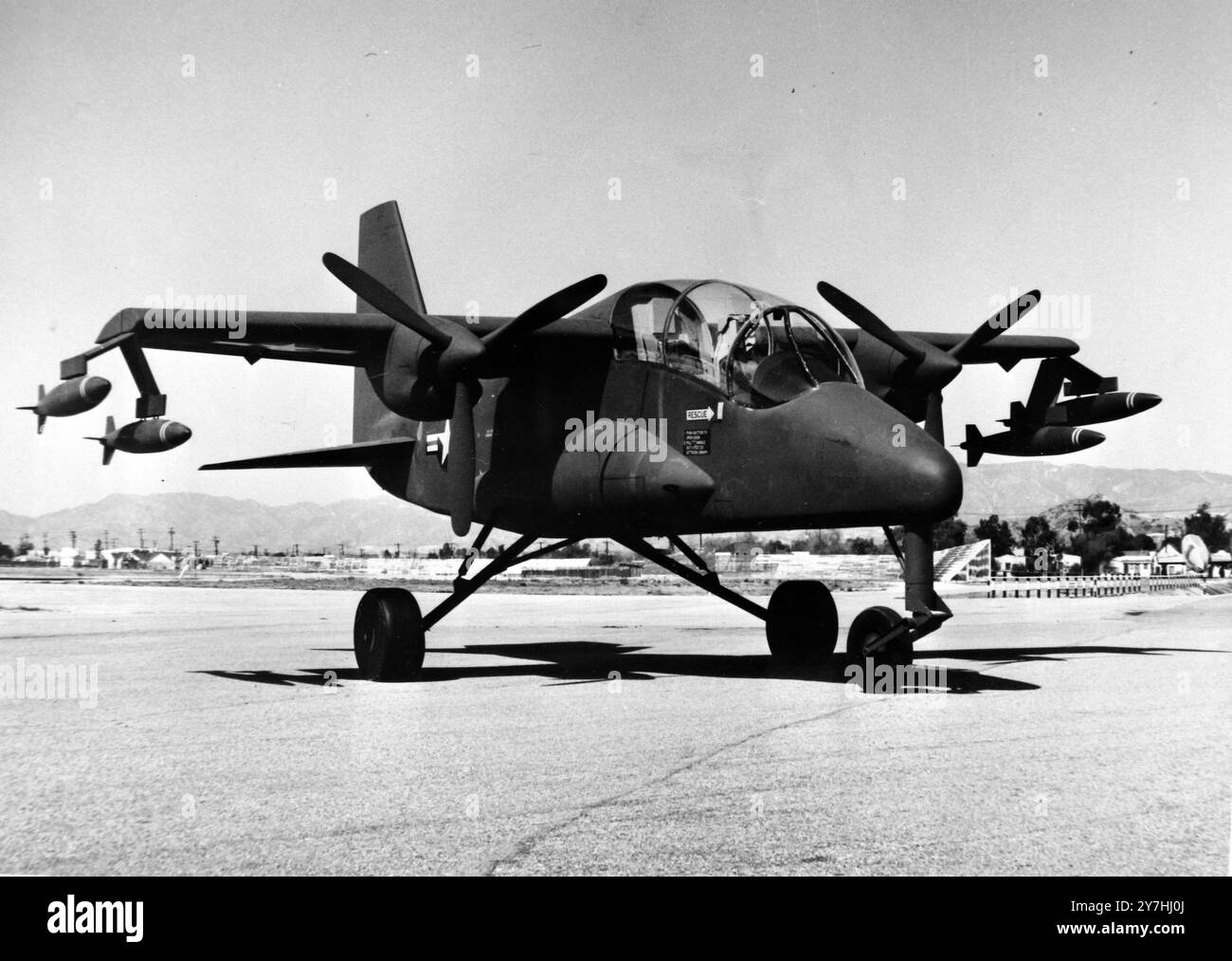 AVIATION SPIDER LIKE COUNTER ATTACK LOCKHEAD JET PLANE IN FRANKFURT ; 8 ...