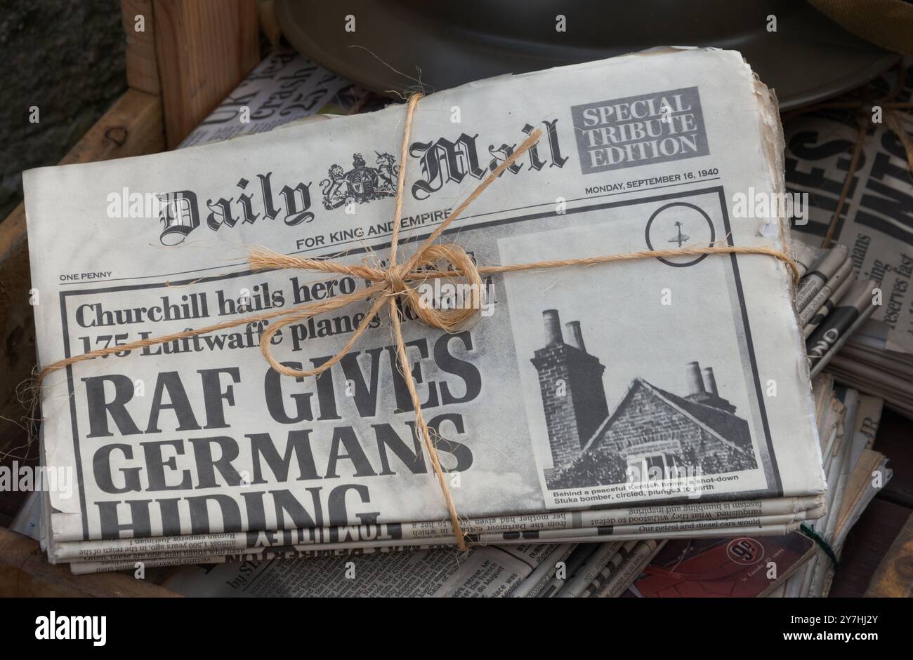 1940 world war two world war 2 newspaper headline hi-res stock ...