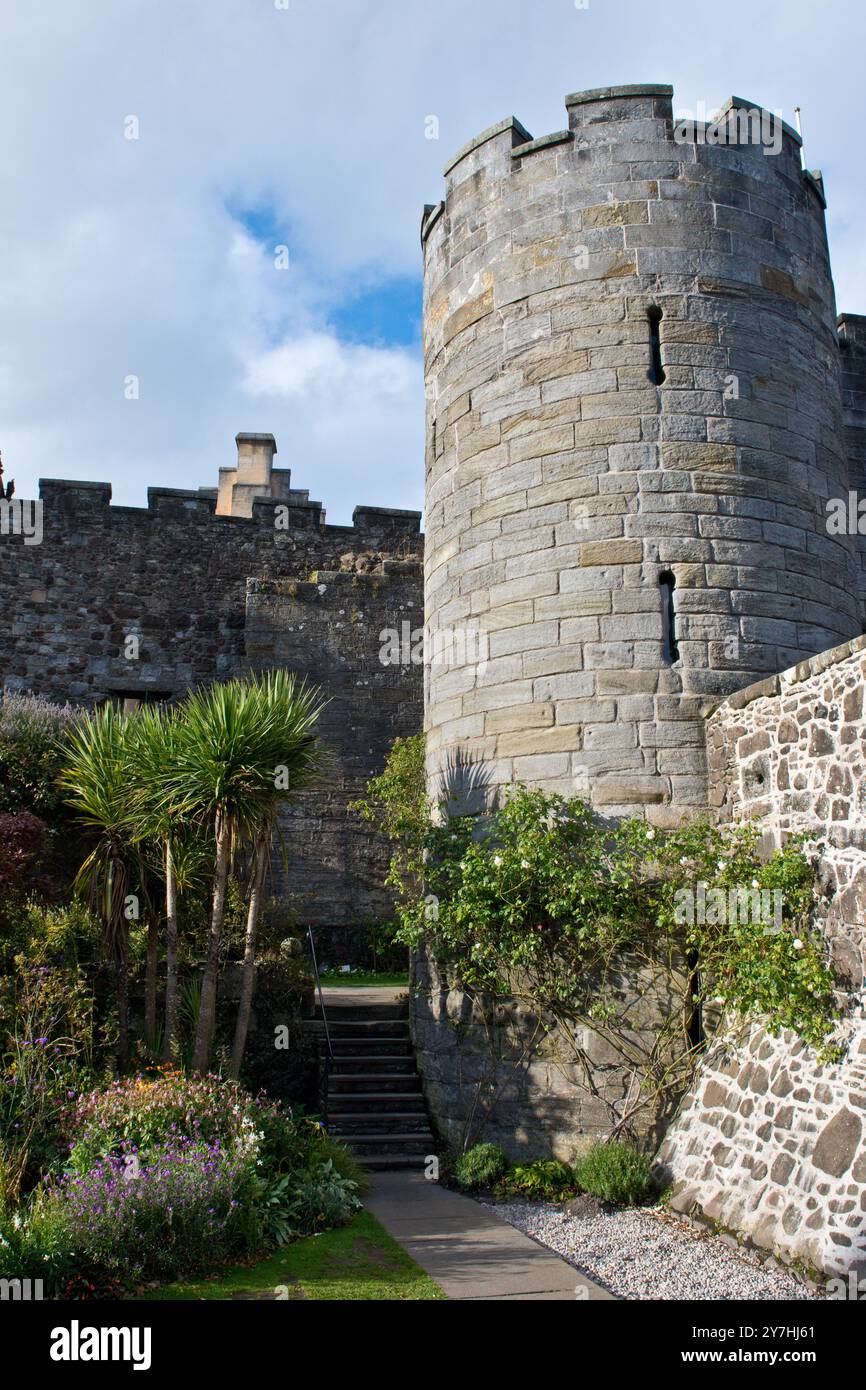 Gatehouse drum towers hi-res stock photography and images - Alamy