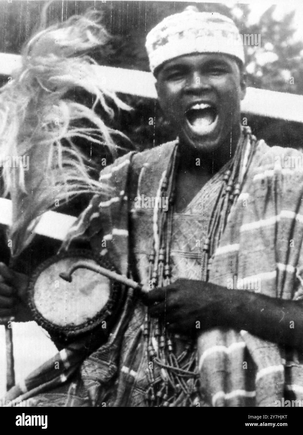 AMERICAN BOXING CHAMPION CASSIUS MARCELIUS CLAY MUHAMMAD ALI IN NIGERIA ...