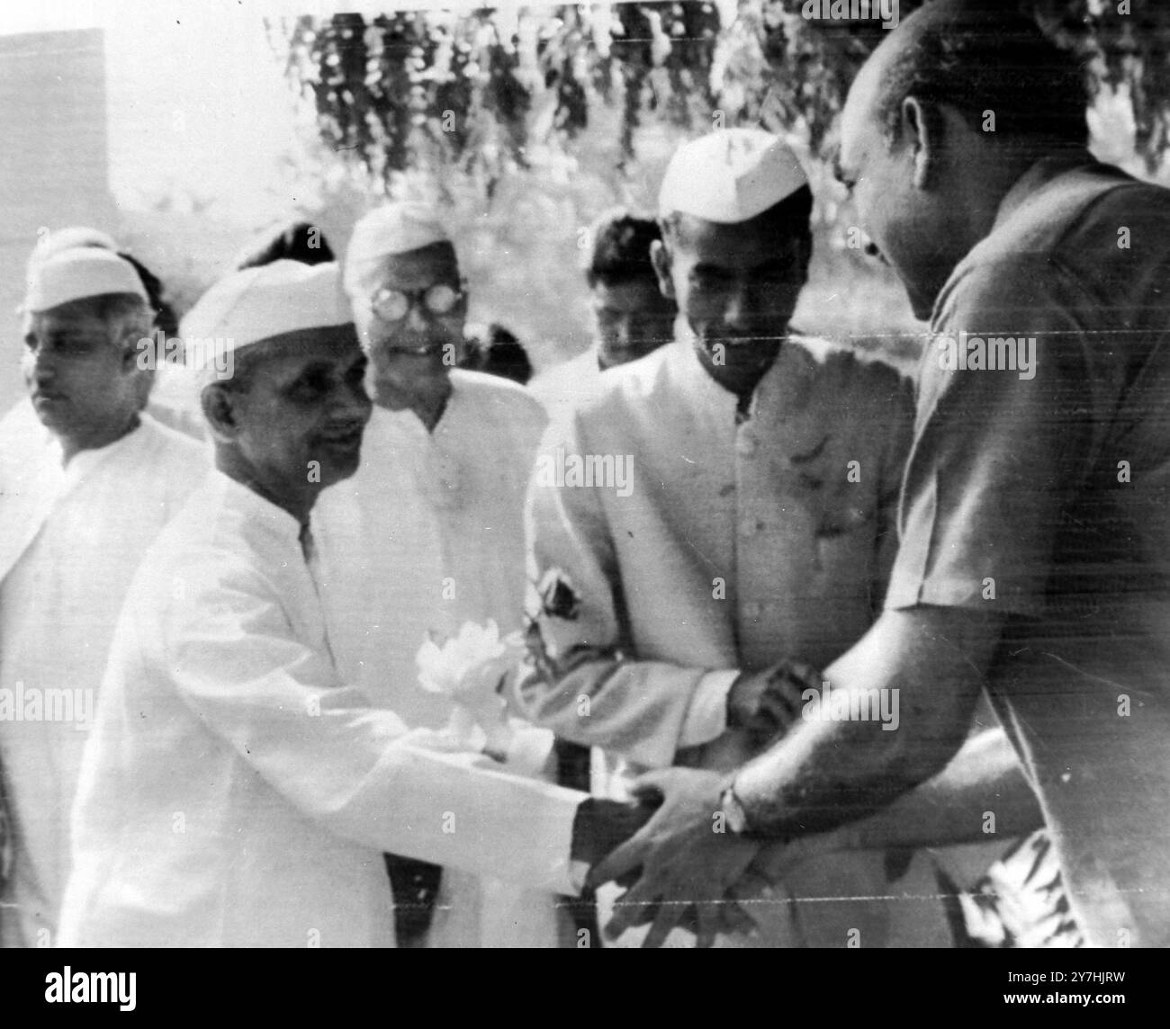 GOVERNMENT IN INDIA LAL BAHADUR SHASTRI HAVING BEEN ELECTED NEW INDIAN ...