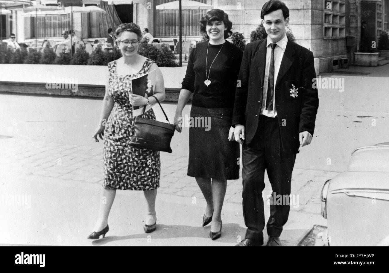 LAW & ORDER NORMAN STONE AND JANICE WILSON AND MRS STONE AFTER TRIAL IN ...