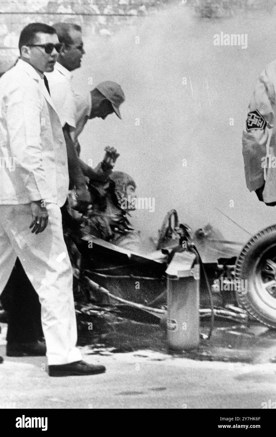 MOTOR CAR INDIANAPOLIS 500 RESCUERS ATTEMPT PULL RACING DRIVER EDDIE ...