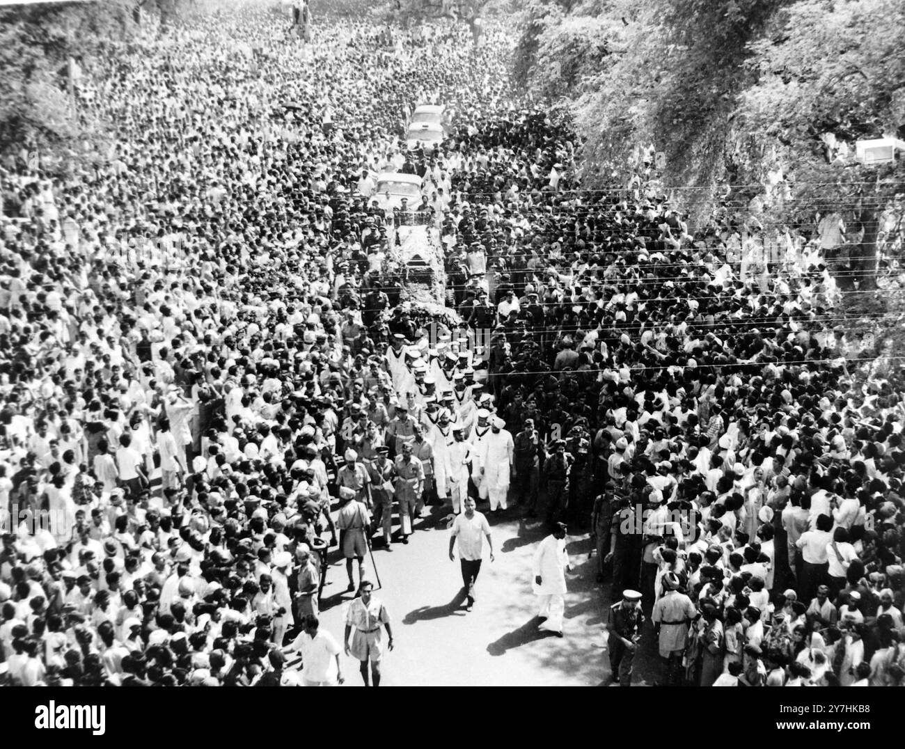 FUNERAL OF INDIAN PREMIER NEHRU IN NEW DELHI ; 29 MAY 1964 Stock Photo ...