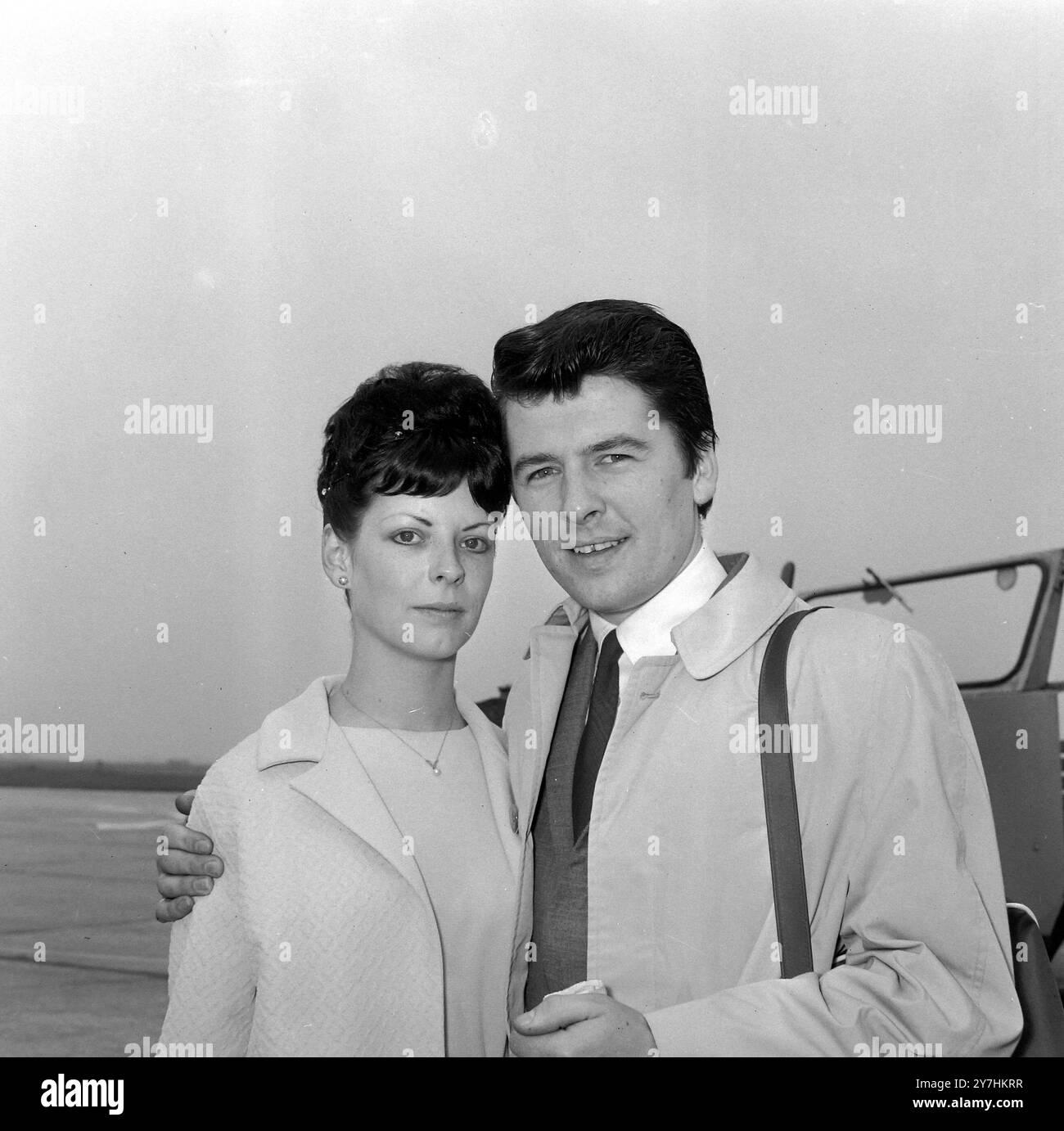 Mike pender Black and White Stock Photos & Images - Alamy