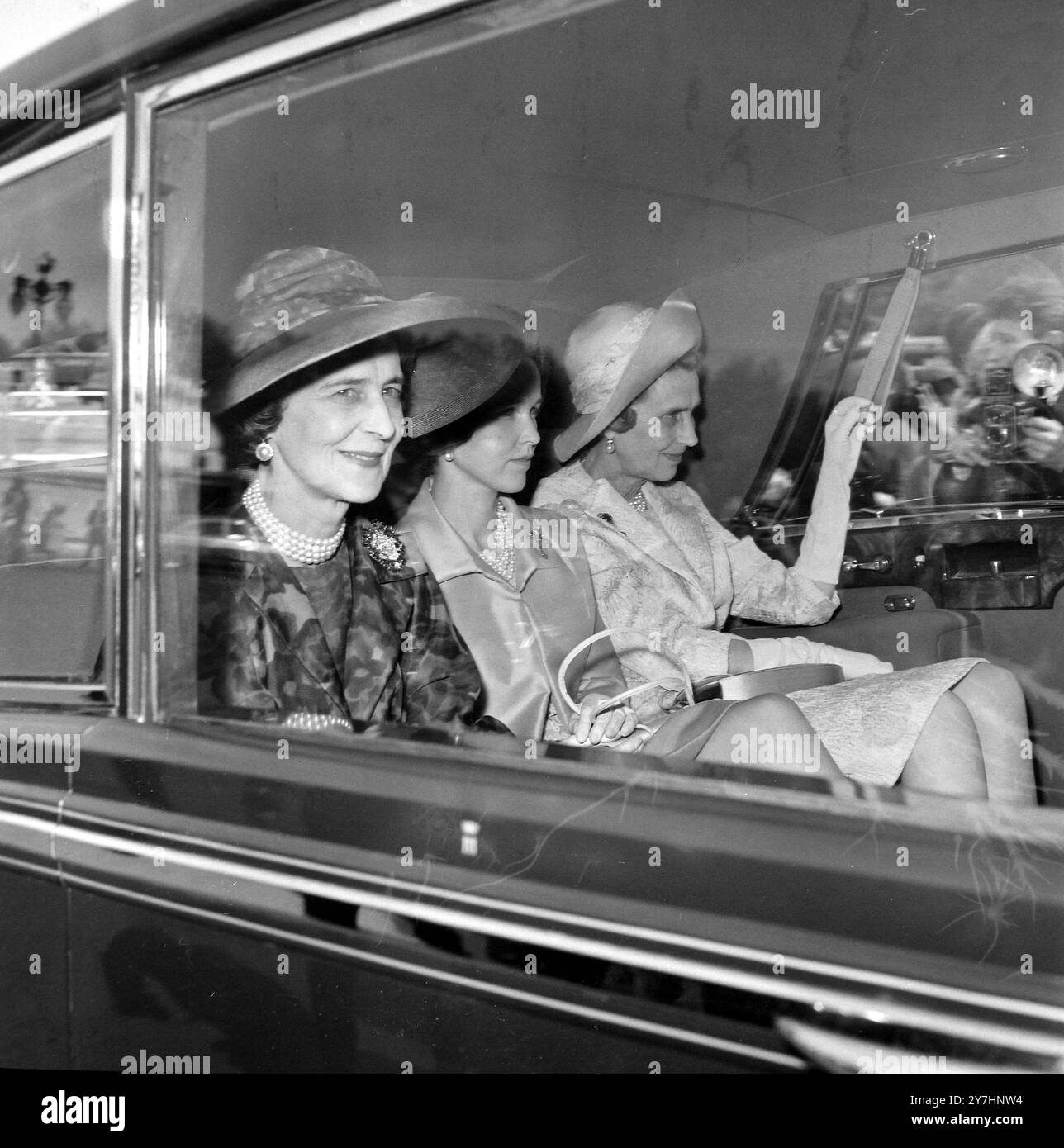 PRINCESSES MARINA AND OLGA ARRIVE AT BUCKINGHAM PALACE FOR CHRISTENING ...