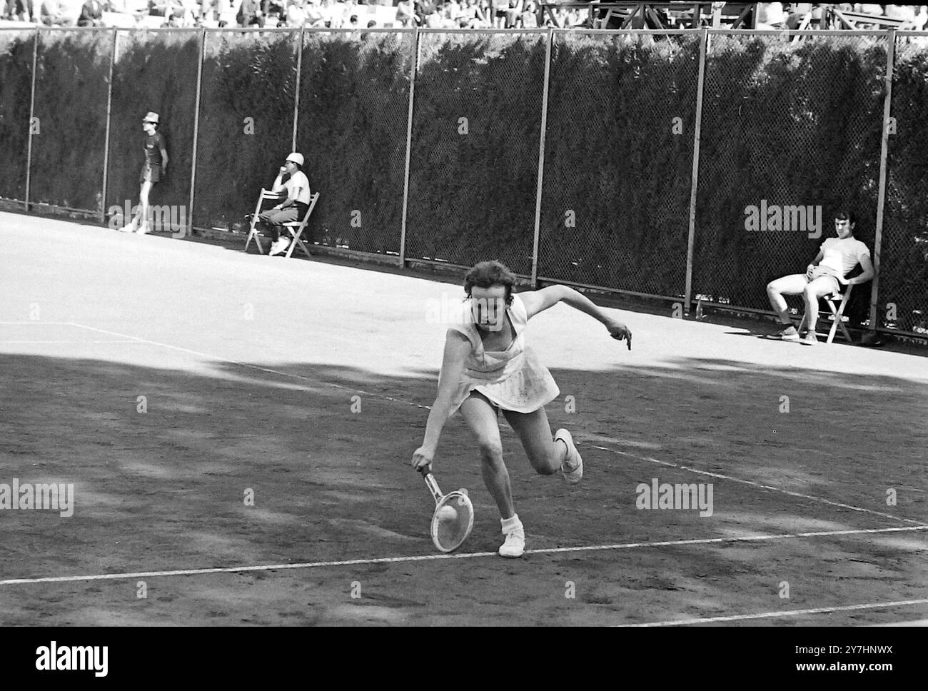 TENNIS PLAYER JAN LEHANE IN ACTION IN ROME / ; 10 MAY 1964 Stock Photo ...