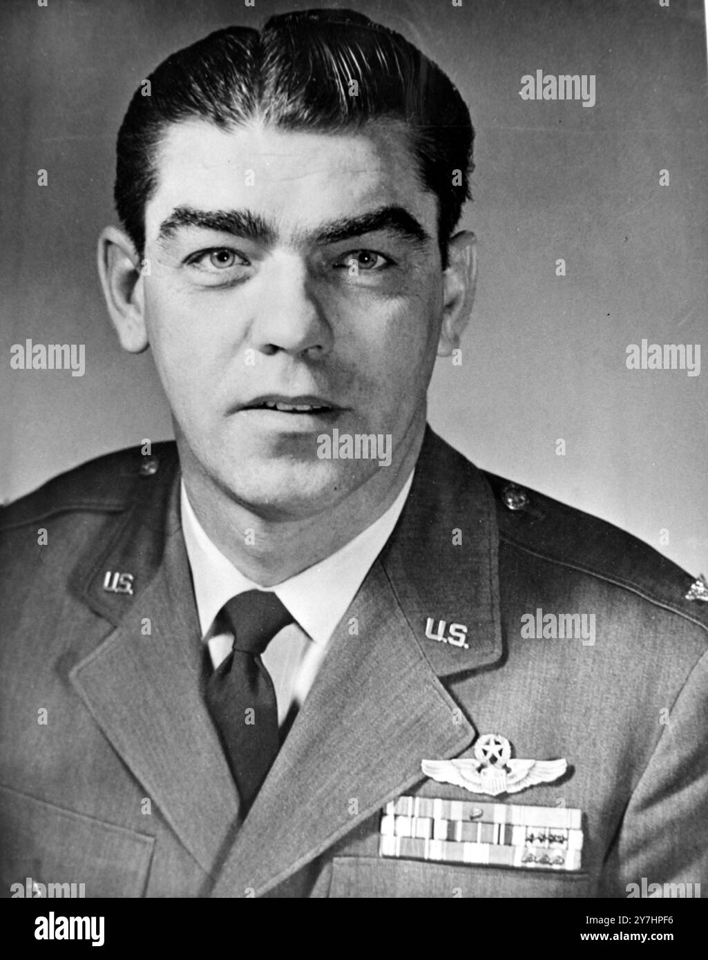 Commander of raf Black and White Stock Photos & Images - Alamy