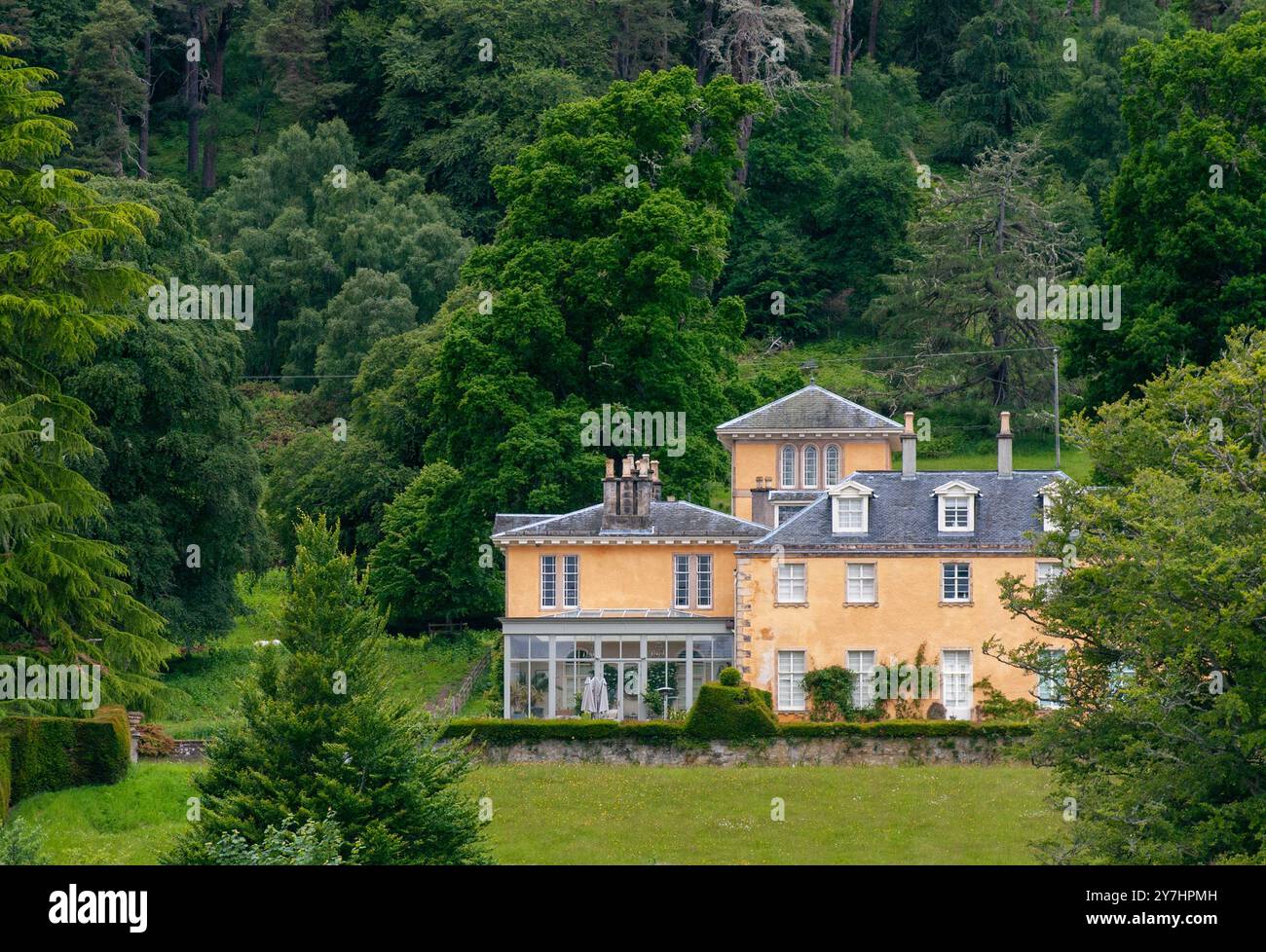 Dochfour house hi-res stock photography and images - Alamy
