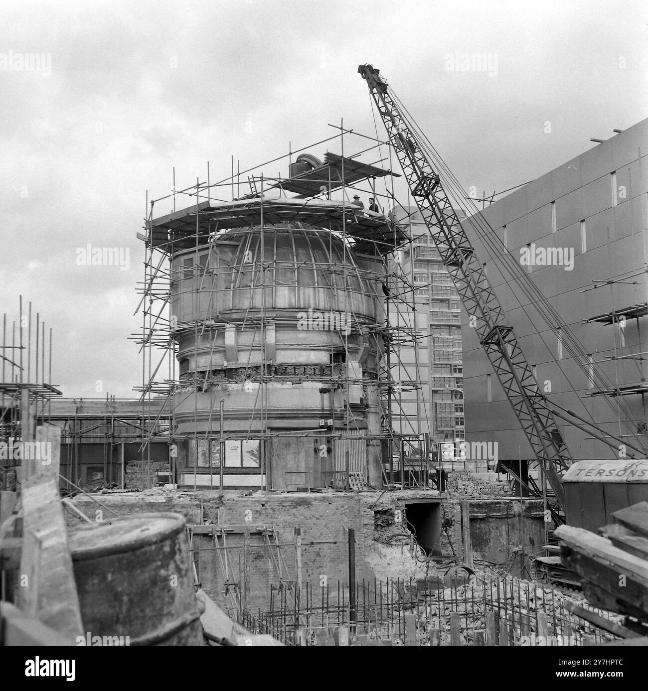 ELEPHANT & CASTLE SCAFFOLDING AROUND UNDERGROUND STATION IN LONDON ; 4 ...
