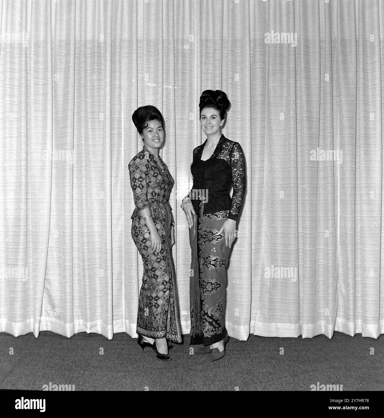 ANNIE KEW FEI TAN IN MALAYSIAN SARONG WITH DIANA WESTBURY IN SINGAPORE ...