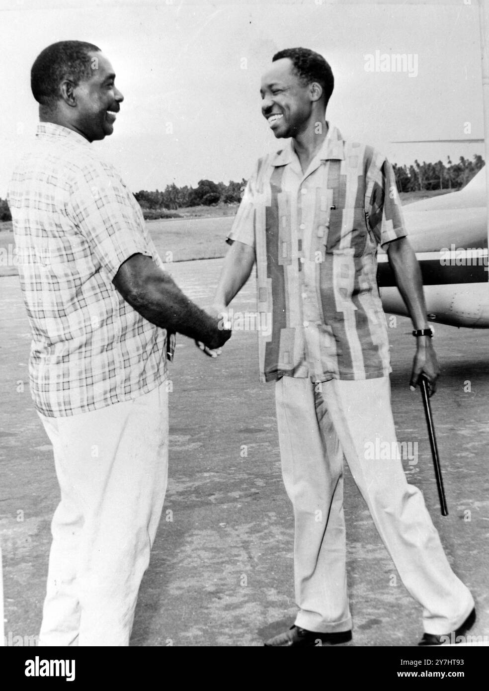 PRESIDENT ABEID KARUME AND PRESIDENT JULIUS NYERERE 2 COUNTRIES JOIN IN ...
