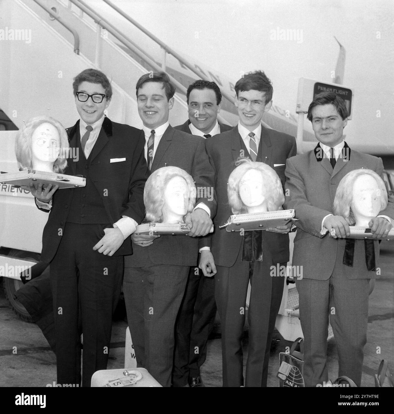 Colin sandland peter yerrell hi-res stock photography and images - Alamy