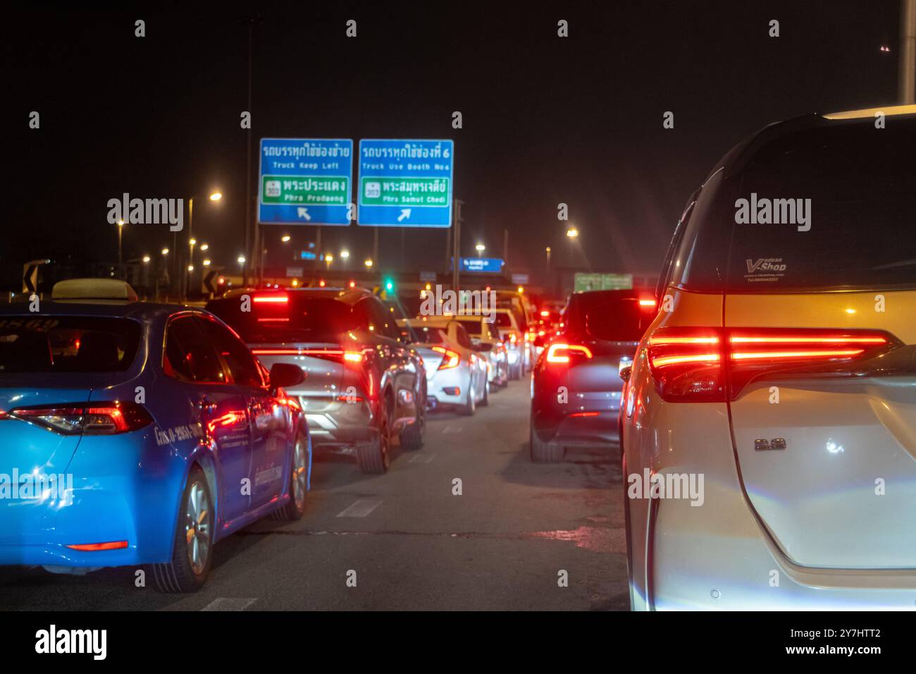 BANGKOK, THAILAND, APR 21 2024, Traffic jam in the night city Stock ...
