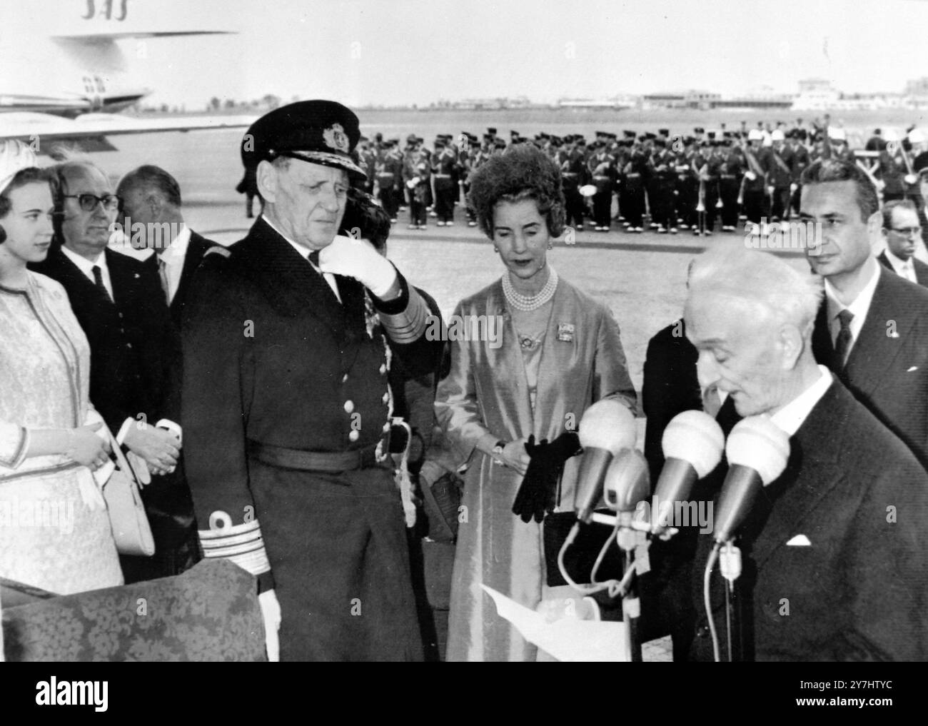 QUEEN INGRID WITH ITALIAN PREMIER ANTONIO SEGNI & KING FREDERICK ...
