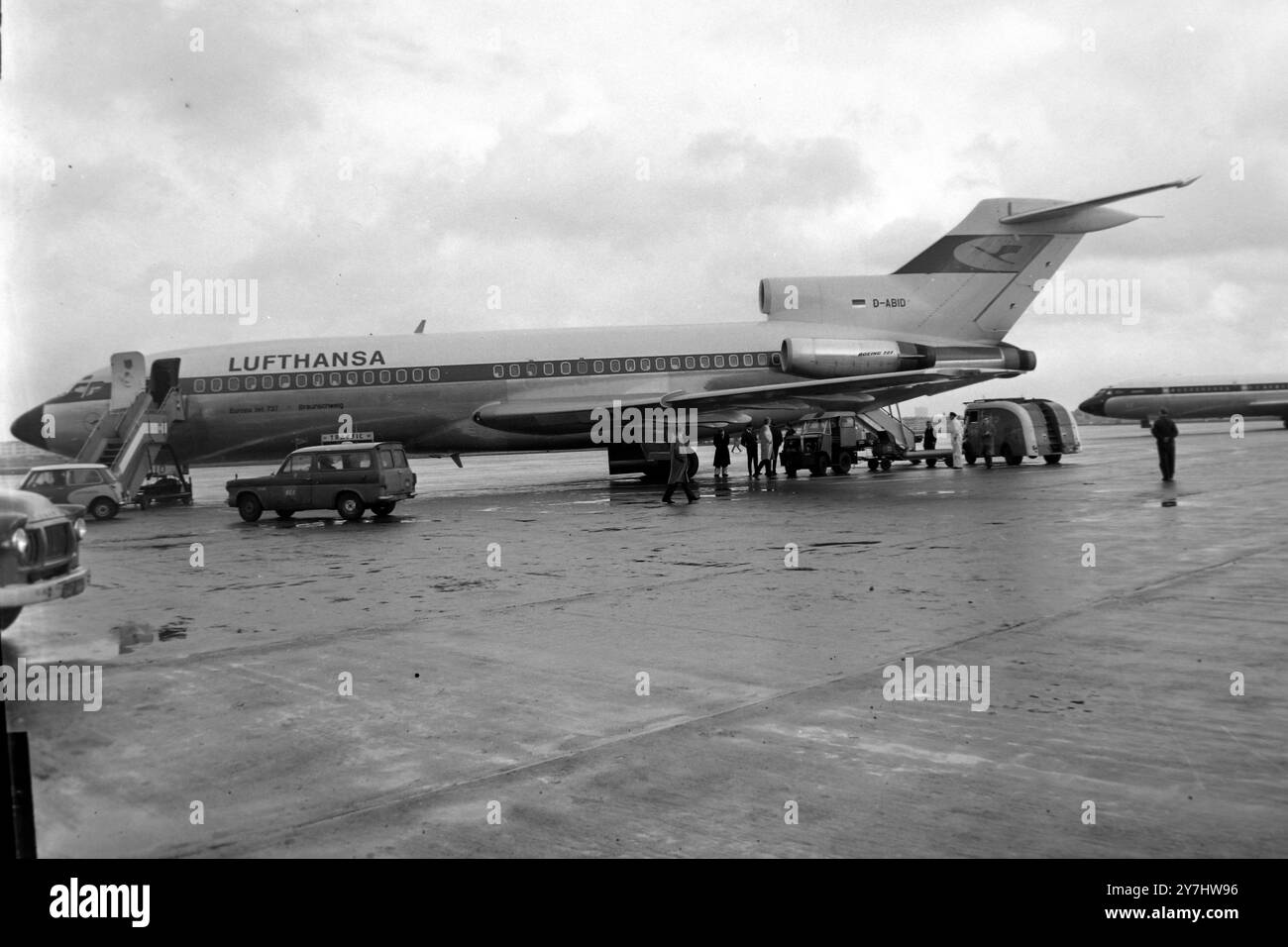 AVIATION BEA TRIDENT AND LUFTHANSA BOEING 727 AT LONDON AIRPORT ; 17 ...