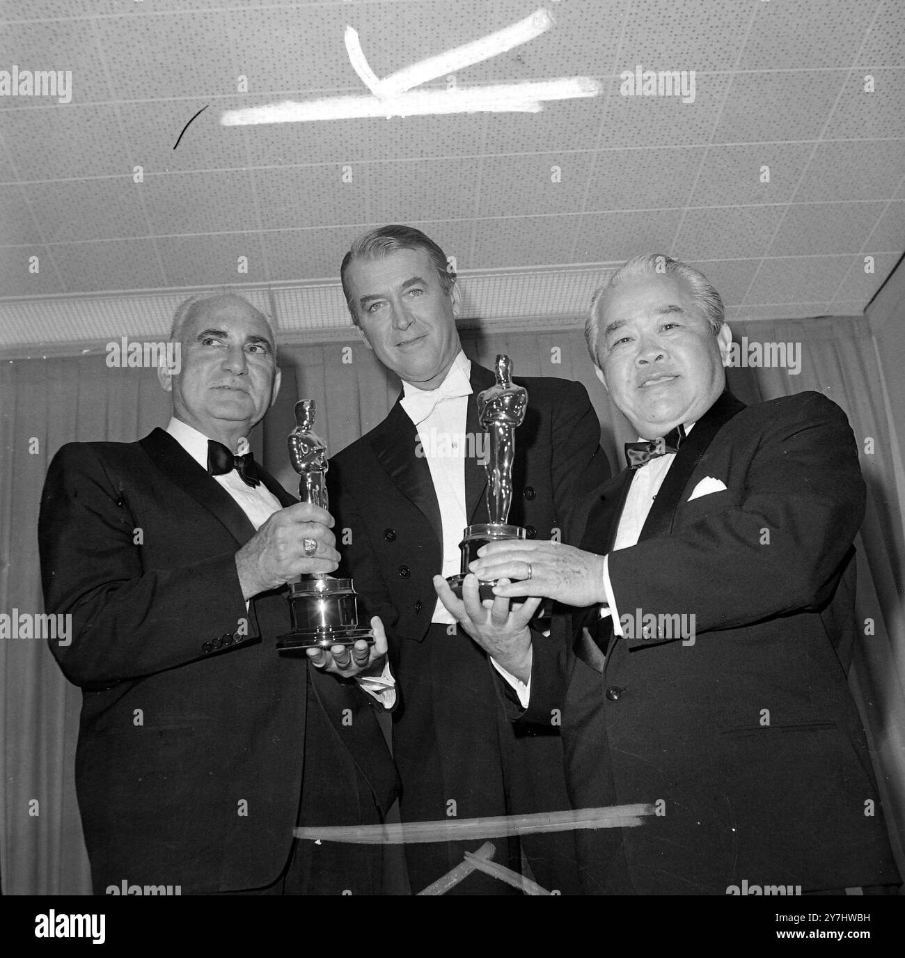 Oscar wong hi-res stock photography and images - Alamy