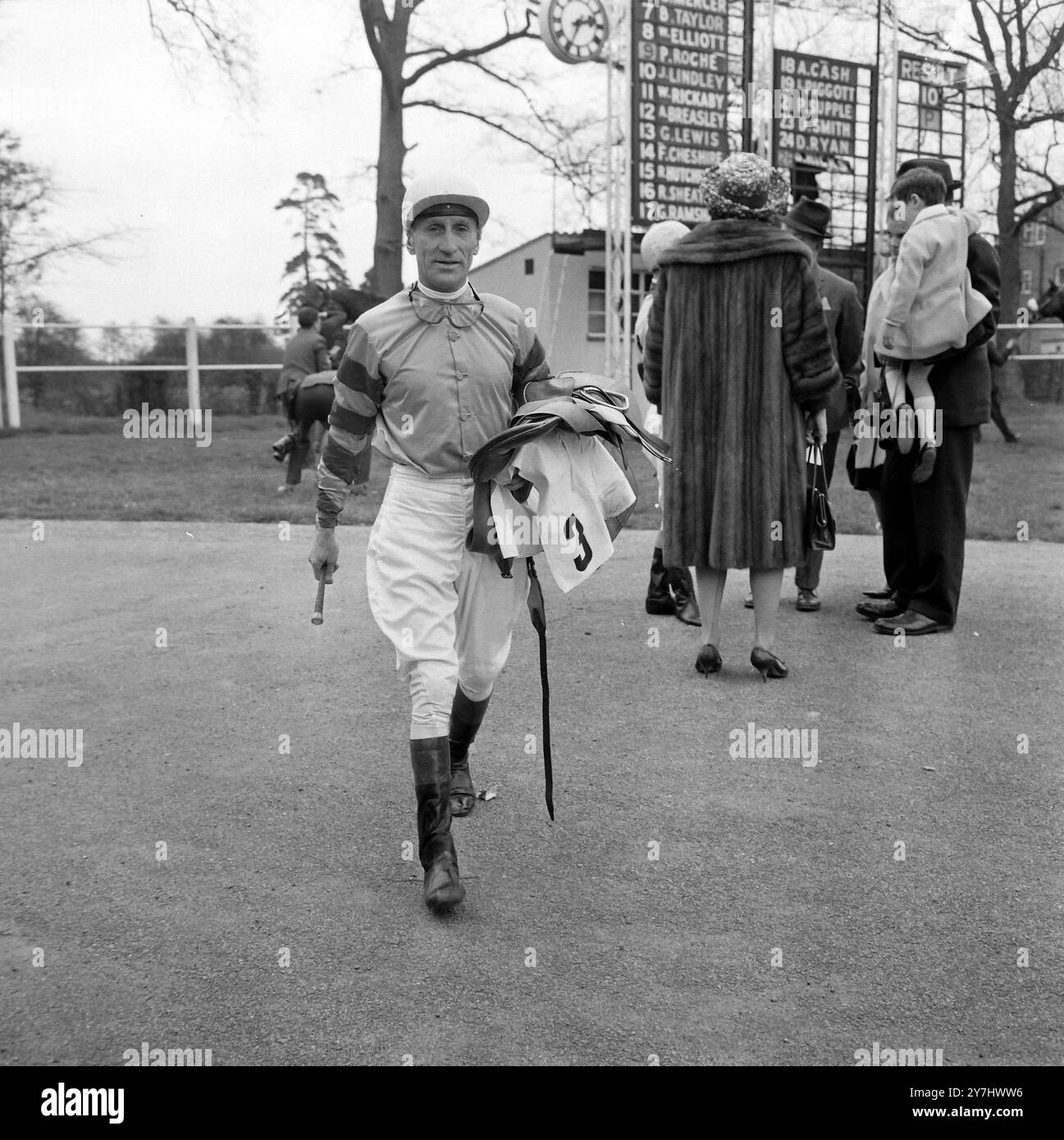 Scobie breasley jockey Black and White Stock Photos & Images - Alamy