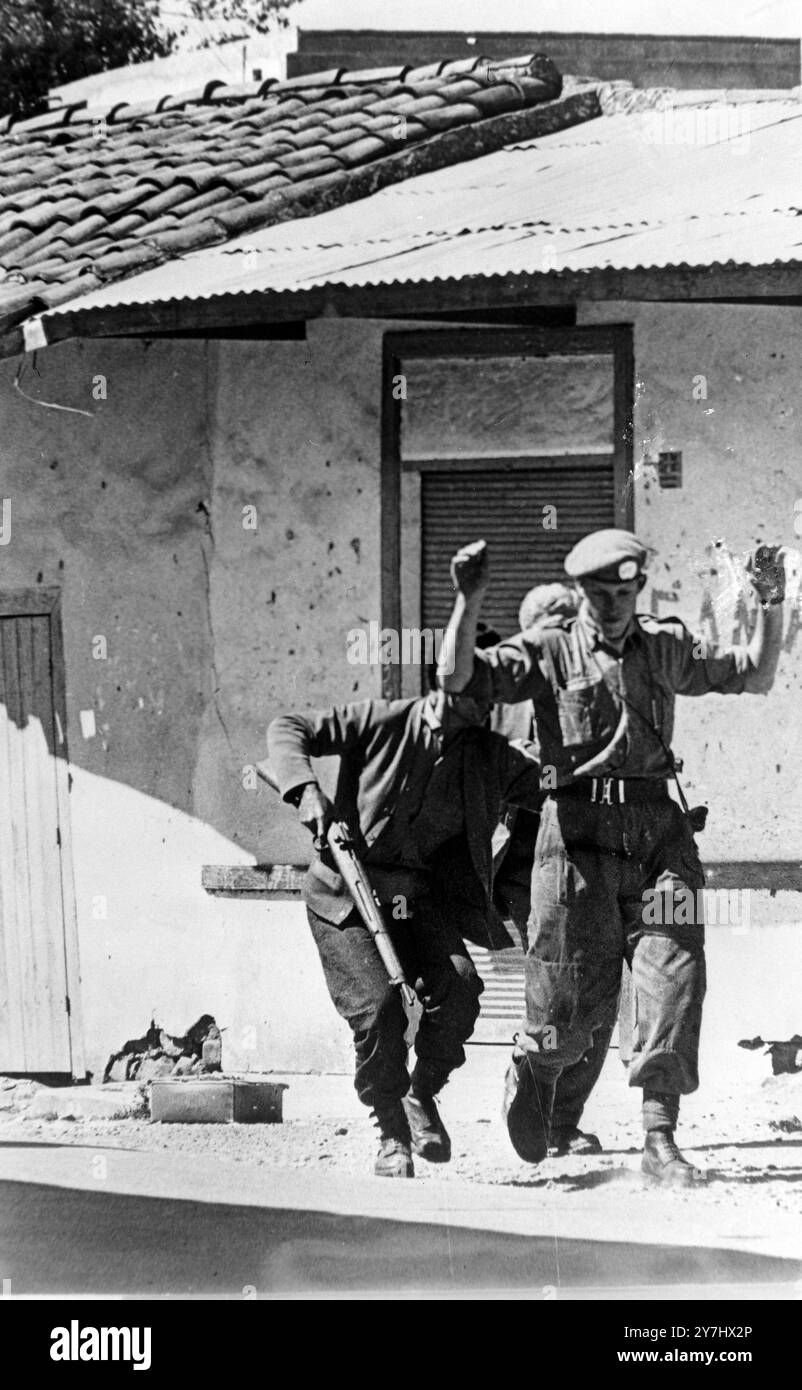 British united nations soldier Black and White Stock Photos & Images ...