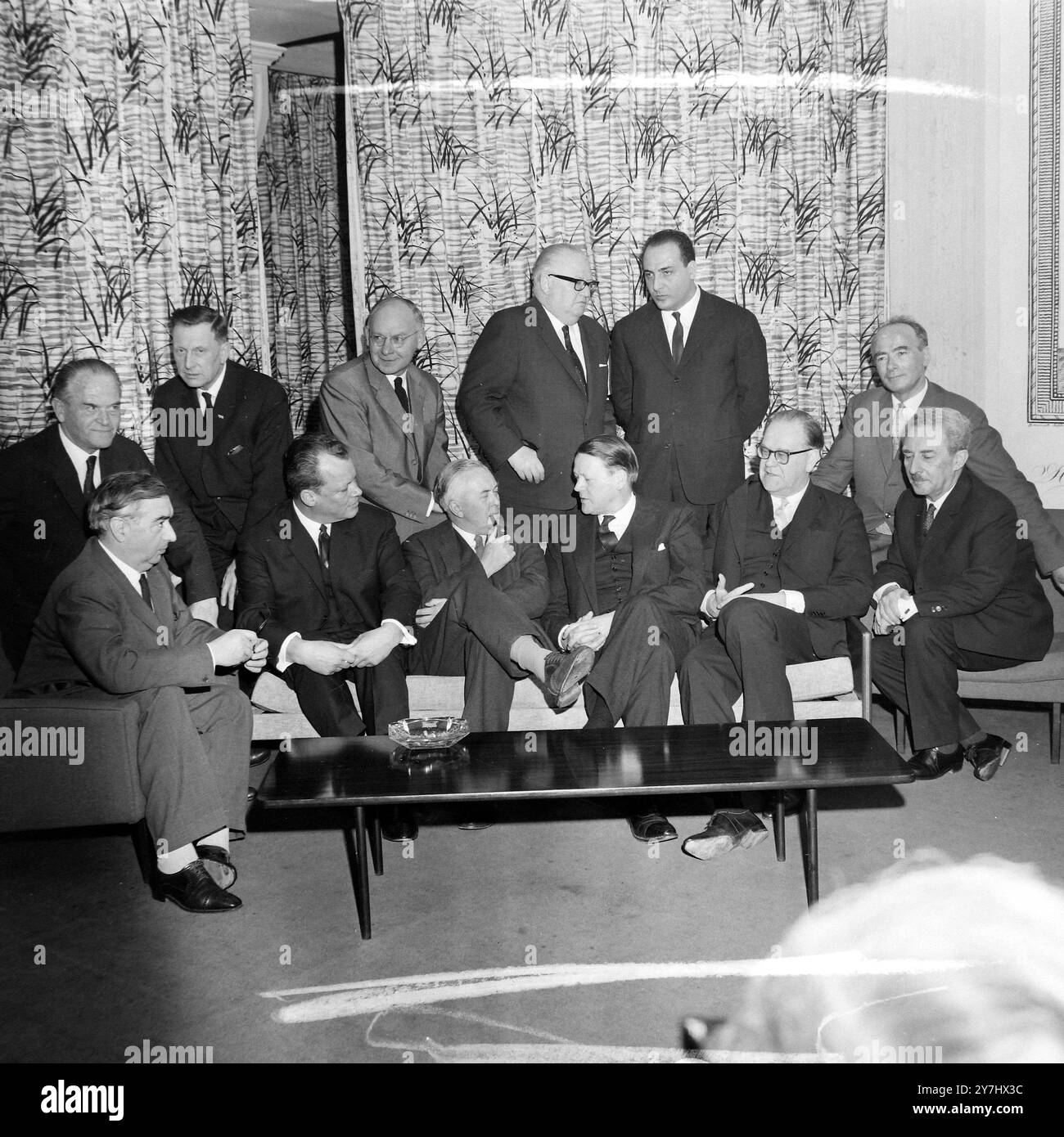 April 12 1964 hi-res stock photography and images - Alamy