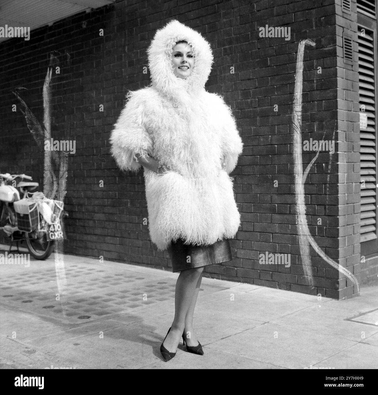 NOBLE EILEEN MODELS MONGOLIAN LAMB COAT FASHION COLLECTION IN LONDON ...