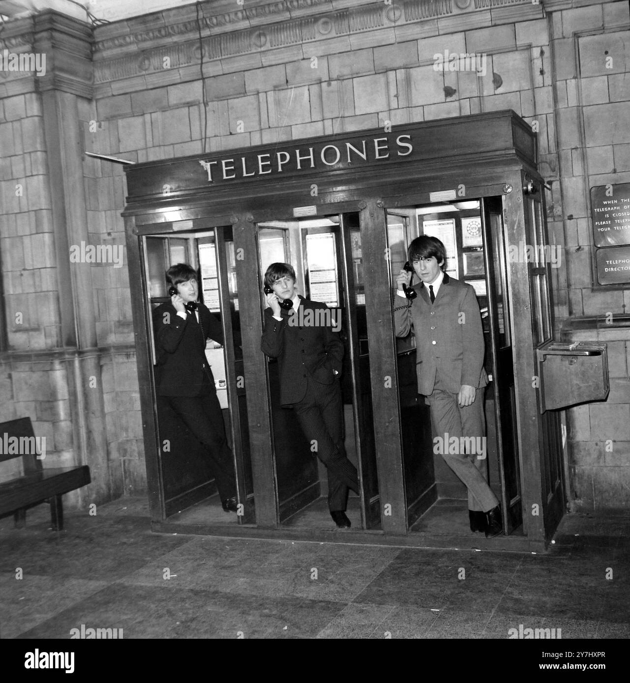 5 APRIL 1964 THE BEATLES END UP IN TELEPHONE BOXES, ESCAPING FROM FANS ...