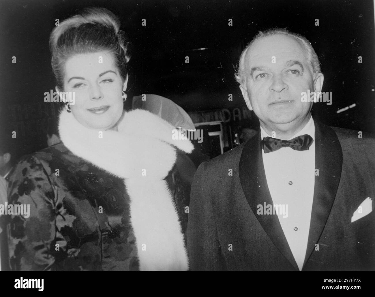 SAMUEL BRONSTON FILM PRODUCER WITH WIFE IN NEW YORK ; 2 APRIL 1964 ...