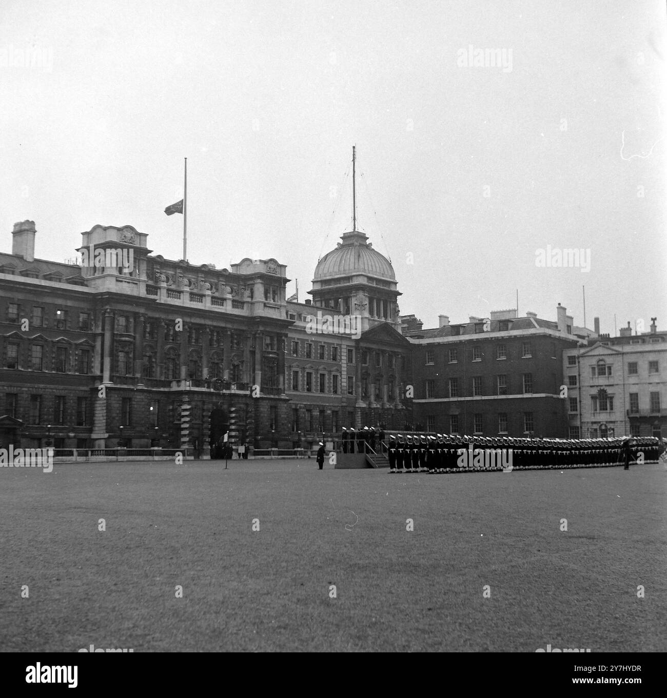 FLAGS LORD HIGH ADMIRAL GOLD AND CRIMSON FLAG LOWERED IN LONDON ; 31 ...