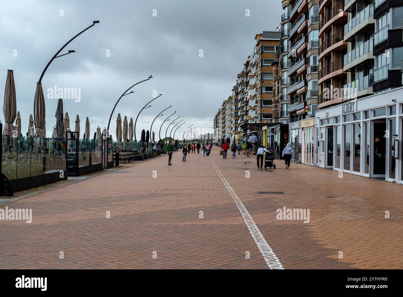 Travel to Coastal Beach Travel to Coastal Beach Life at De Panne ...