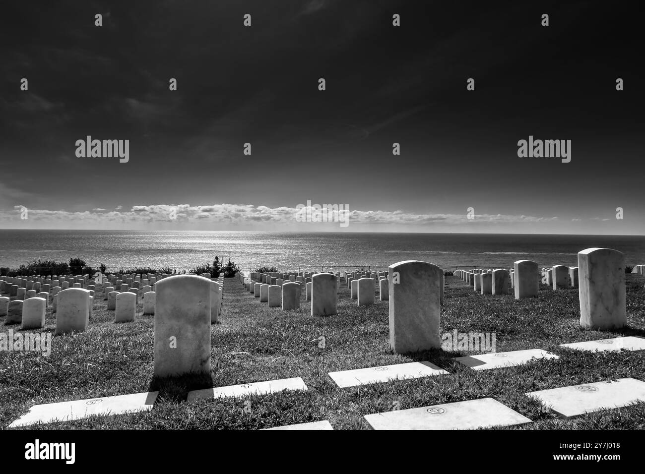 Stillness reflection Black and White Stock Photos & Images - Alamy