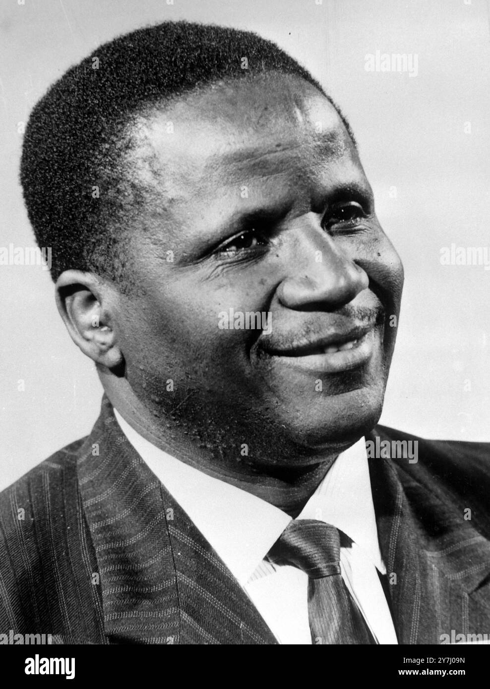 KAWARA W - PORTRAIT OF RHODESIAN MP POLITICIAN - MEMBER OF THE SOUTHERN ...