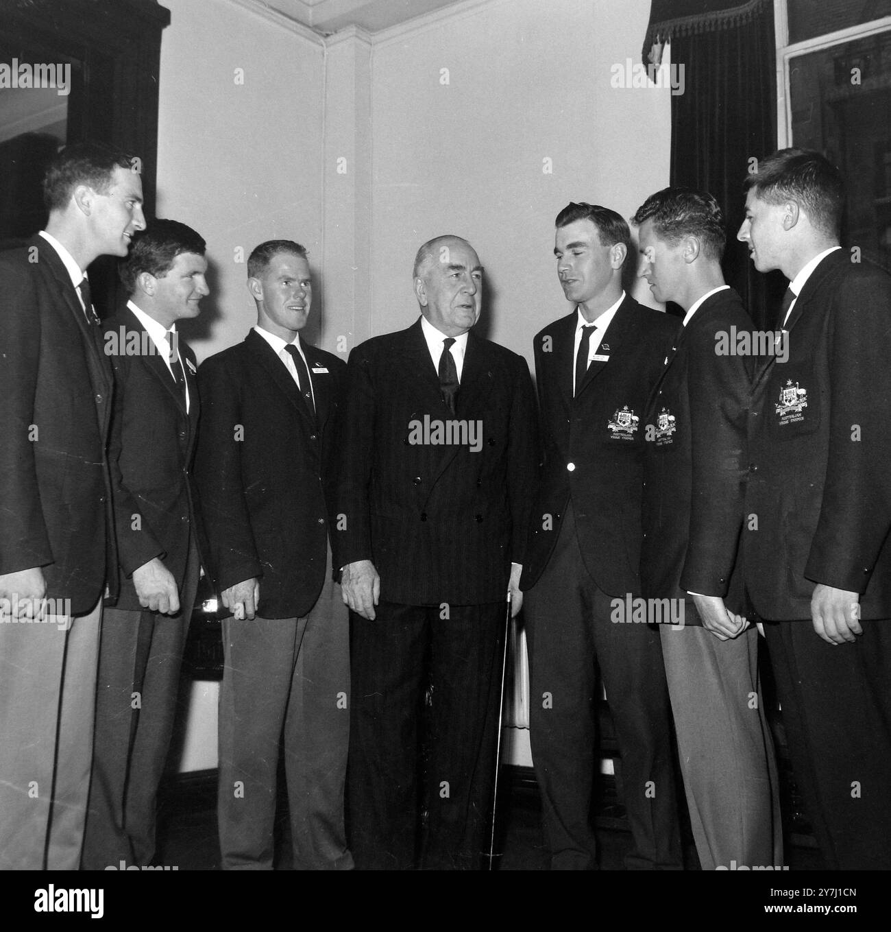 RODNEY HOLMES WITH AUSTRALIAN AUSSIE FARMERS AND ERIC HARRISON IN ...