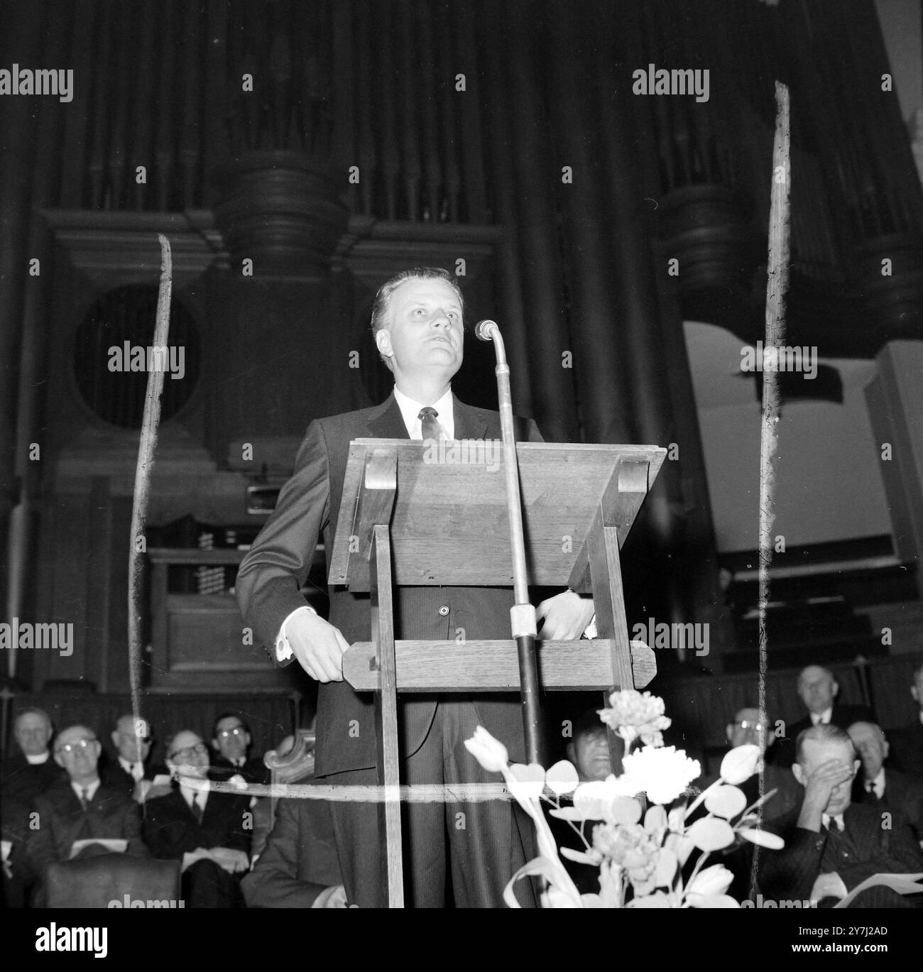 AMERICAN EVANGELIST BILLY GRAHAM AT CENTRAL HALL WESTMINSTER ADDRESSES ...