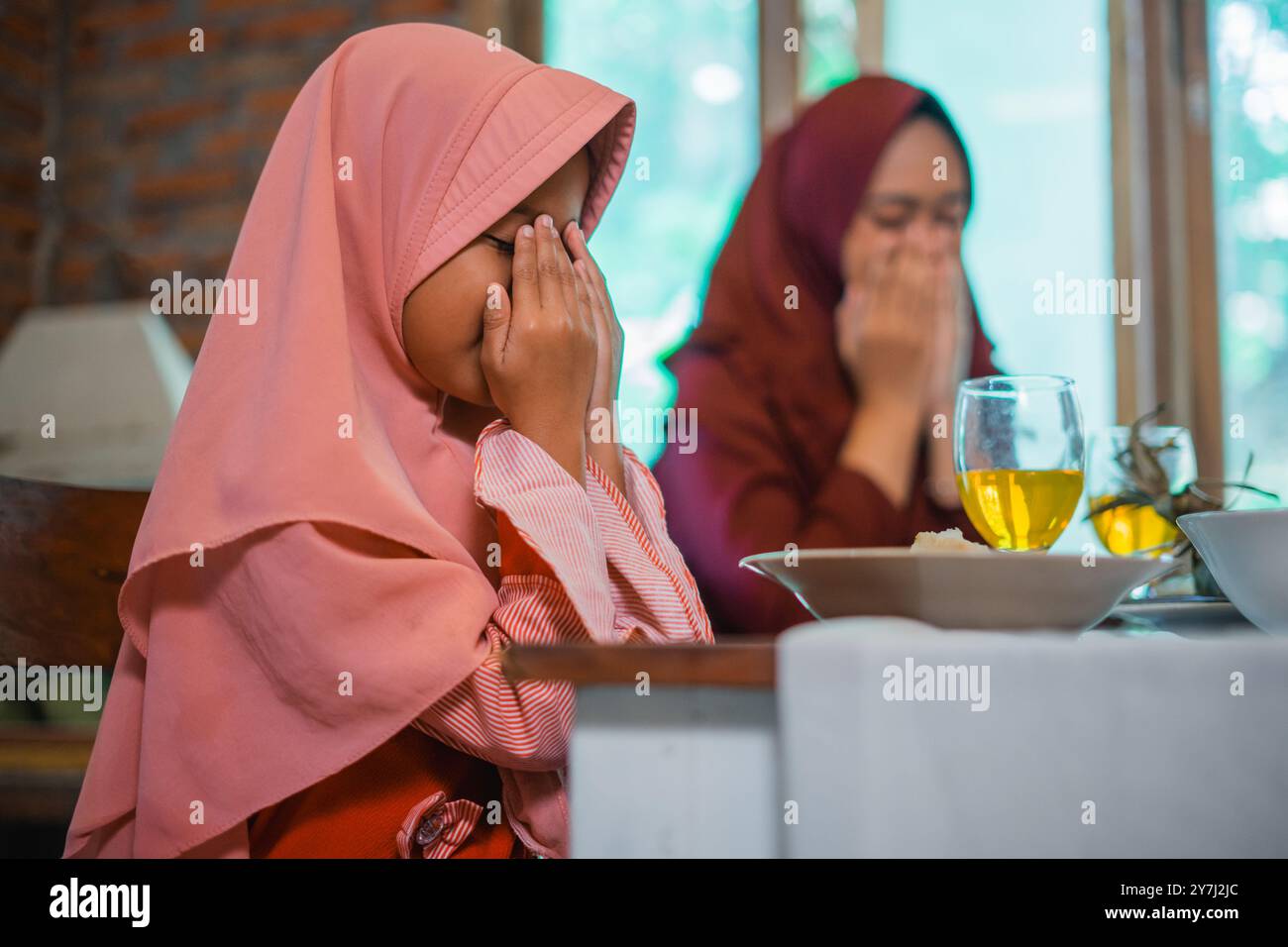 Expressions of Reflection During a Family Meal, a time for togetherness ...