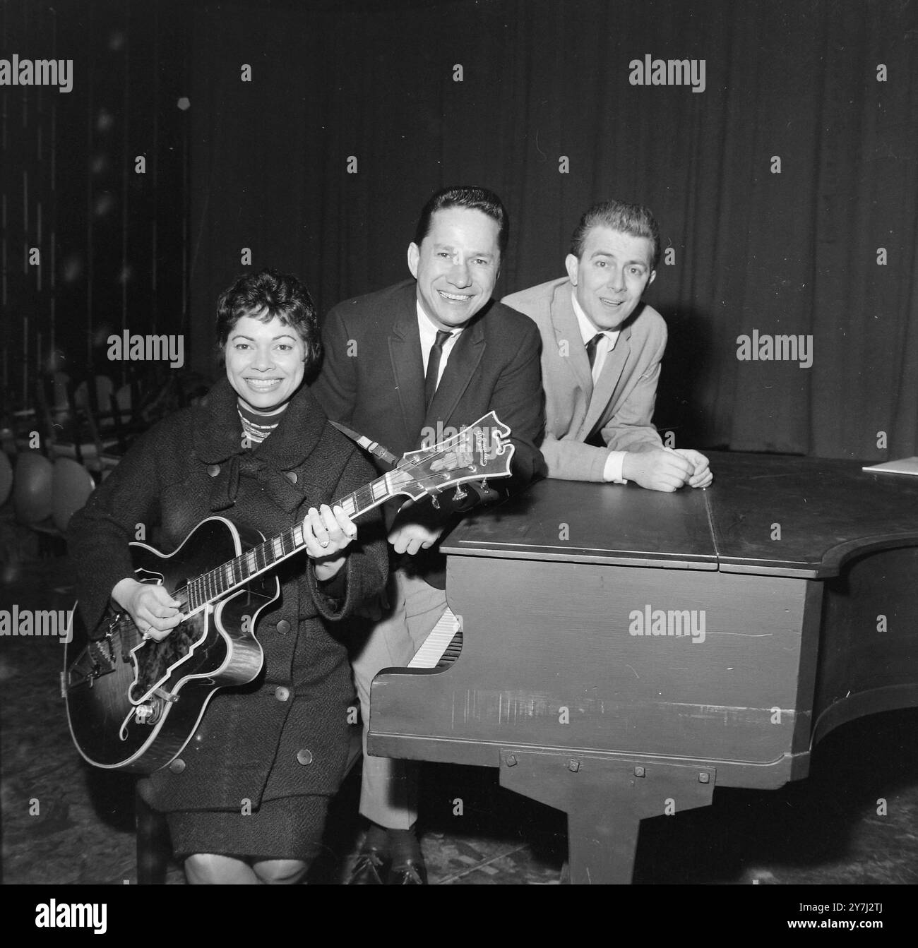 Mary kaye trio hi-res stock photography and images - Alamy