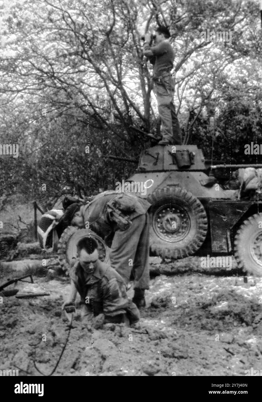 ARMY BRITISH PARATROOPERS DIGGING TRENCHES IN KAZAPHANI, CYPRUS ; 11 ...