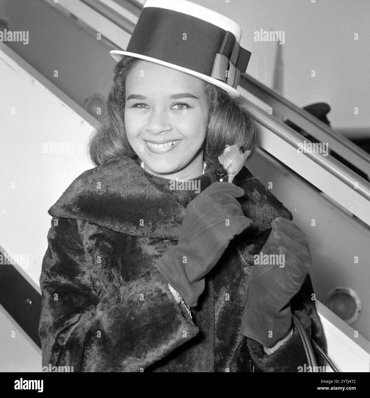 CAROLE JOAN CRAWFORD MISS WORLD 1963 AT LONDON AIRPORT / ; 10 MARCH ...
