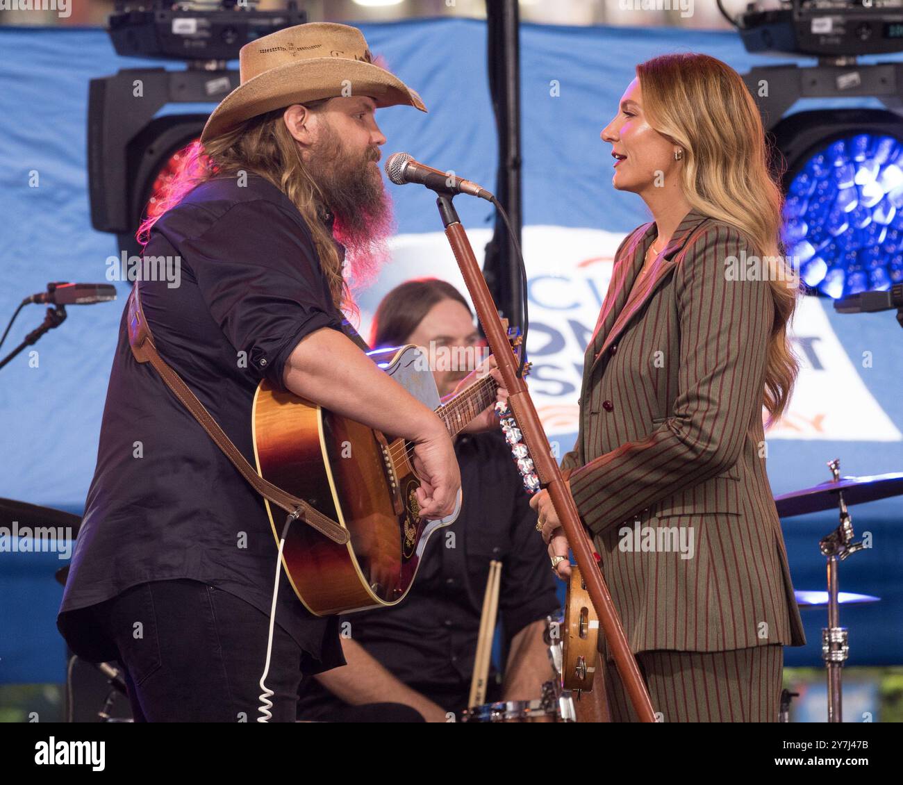 Chris stapleton morgane stapleton hi-res stock photography and images ...