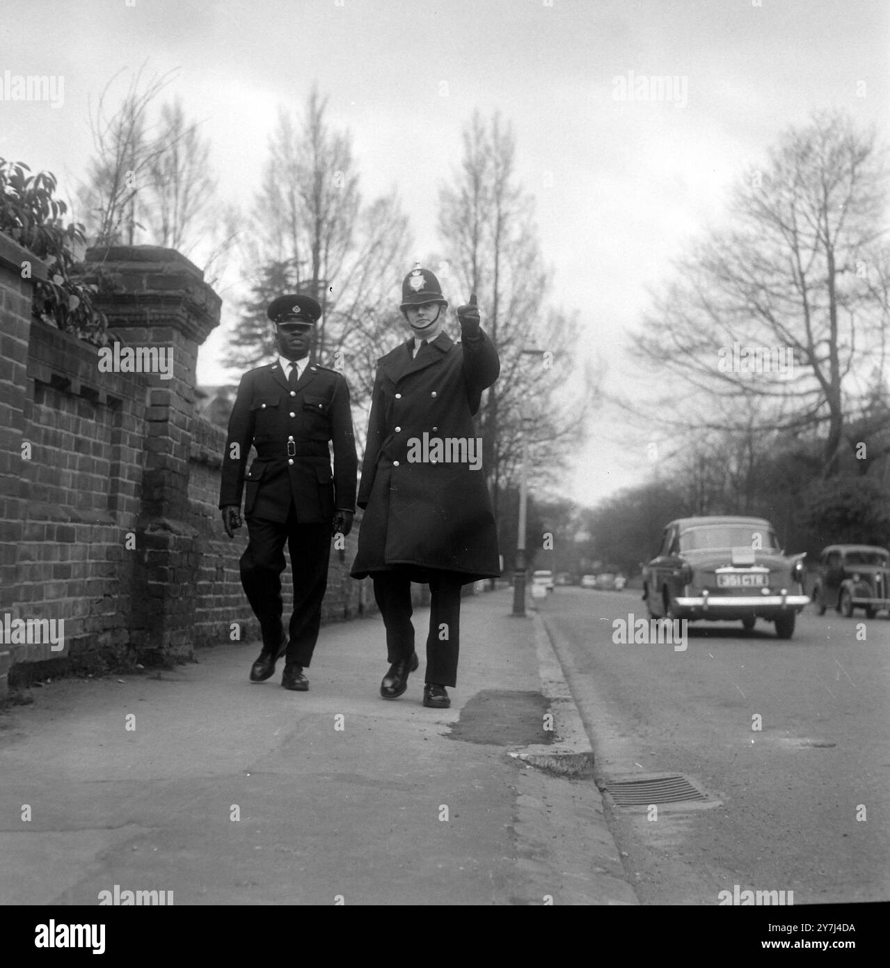 POLICE PATROLLING STREETS OF SOUTHAMTON WITH RHODESIAN OFFICER ; 10 ...