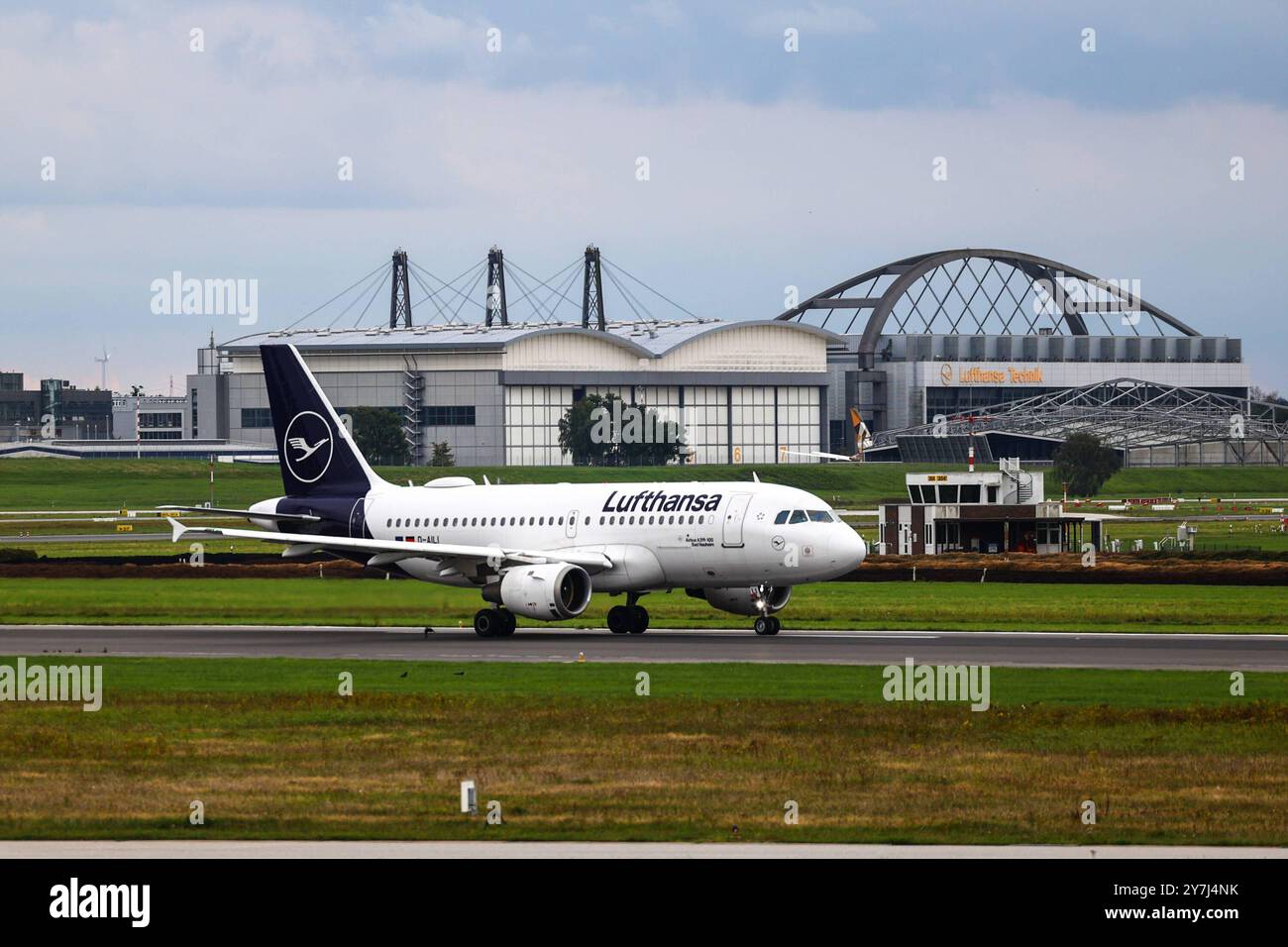 Stockbilder 09/2024 Ryanair Flugzeug auf dem Hamburg Airport Helmut ...