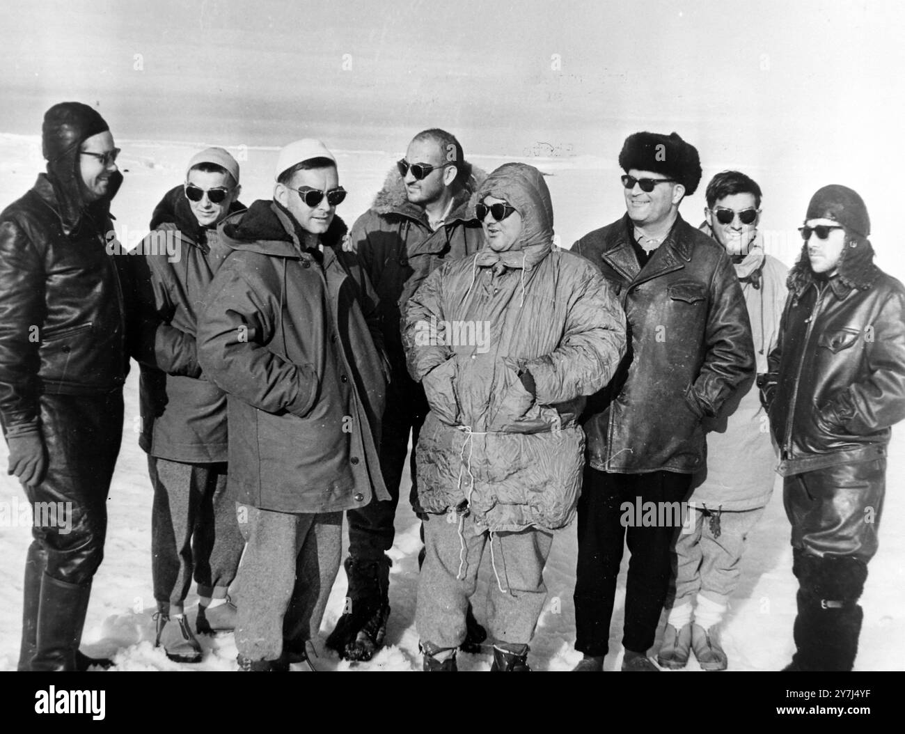 SOVIETS EXPLORE ANTARCTICA - EXPEDITION AT WORK - BAUER A SOVIET-FRENCH ...