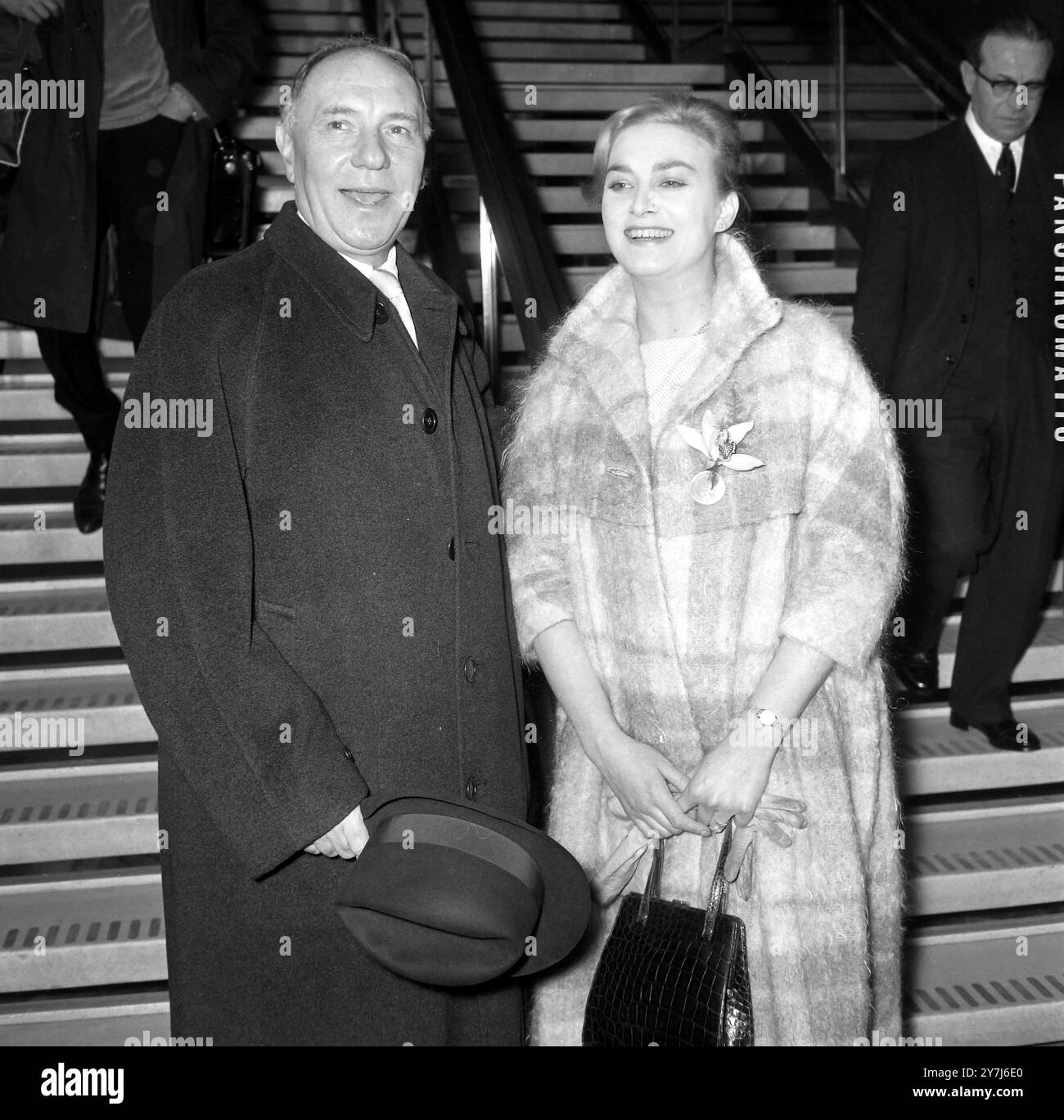 BARBARA JEFFORD WITH RALPH RICHARDSON IN LONDON / ; 28 FEBRUARY 1964 ...