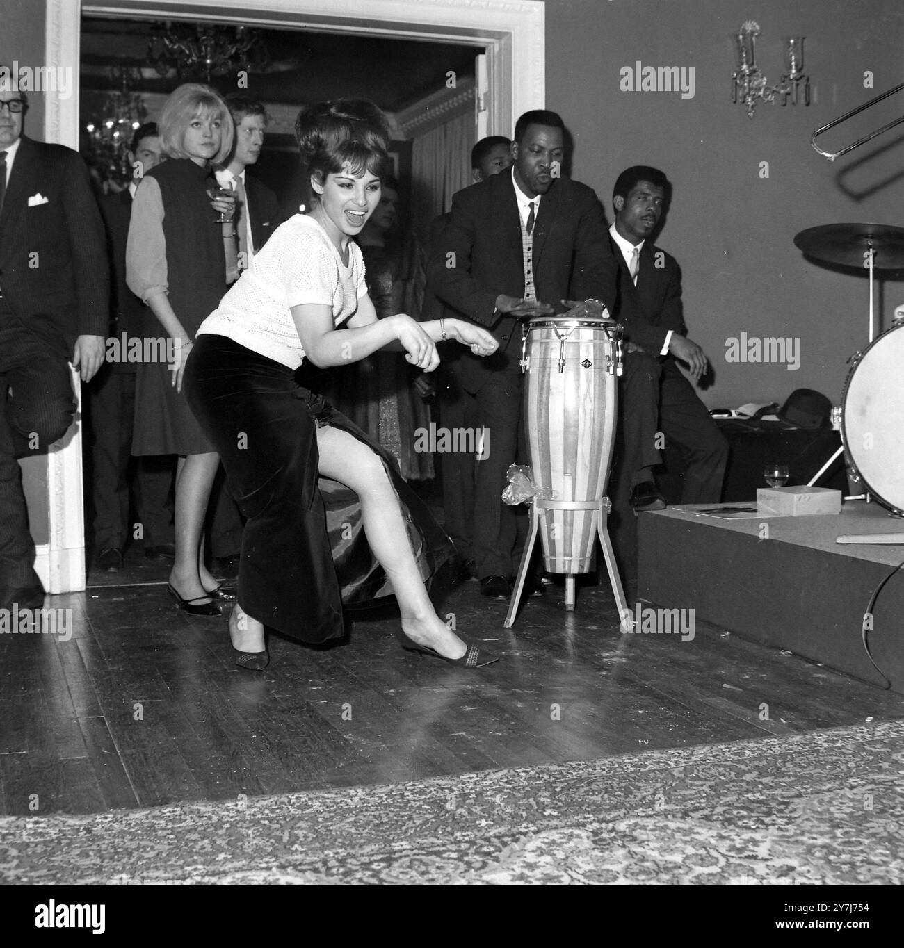 PRINCE BUSTER SINGER DANCES IN LONDON WITH BRIGITTE BOND / ; 25 ...