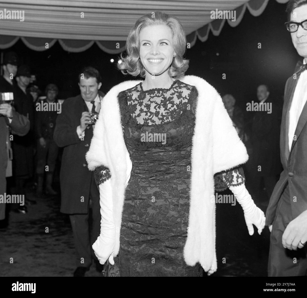 24 february 1964 Black and White Stock Photos & Images - Alamy