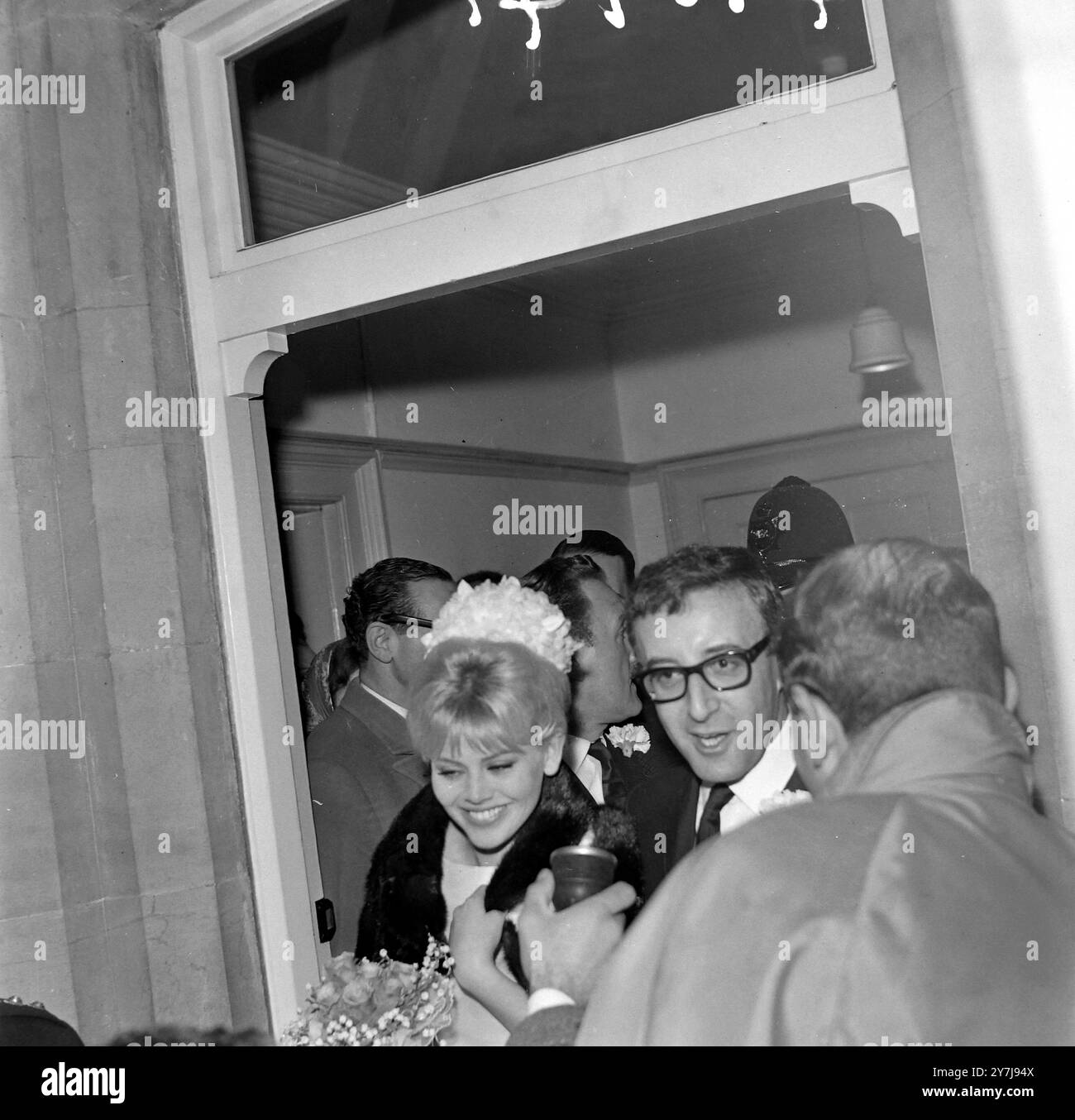 19 FEBRUARY 1964 BRITT EKLAND AND PETER SELLERS AFTER THEIR WEDDING AT ...