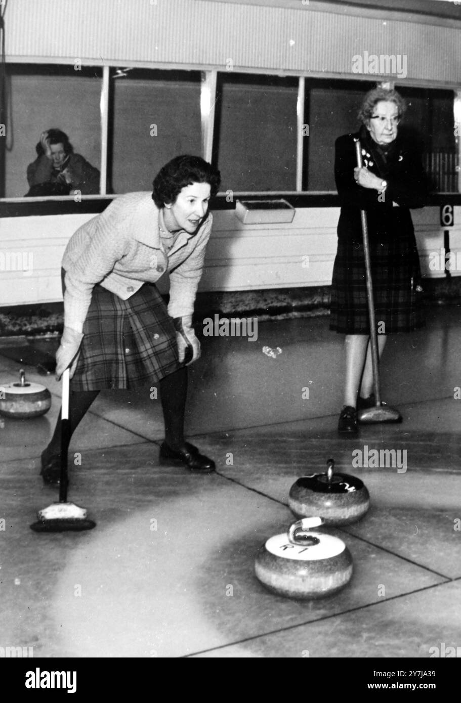 Elizabeth daly hi-res stock photography and images - Alamy