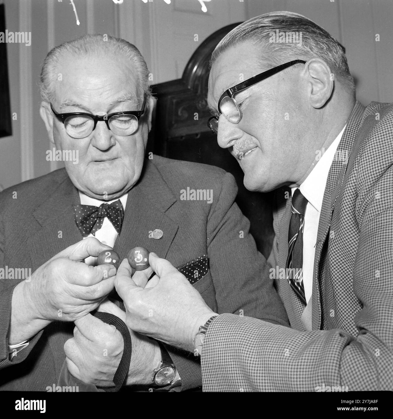 Sixth draw hi-res stock photography and images - Alamy